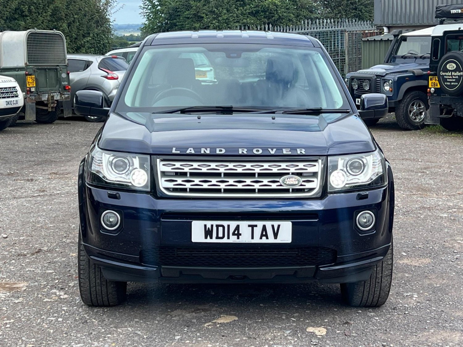 Used LAND ROVER FREELANDER 2 2014 Blue in Yeovil, Somerset | Gerald Hallett
