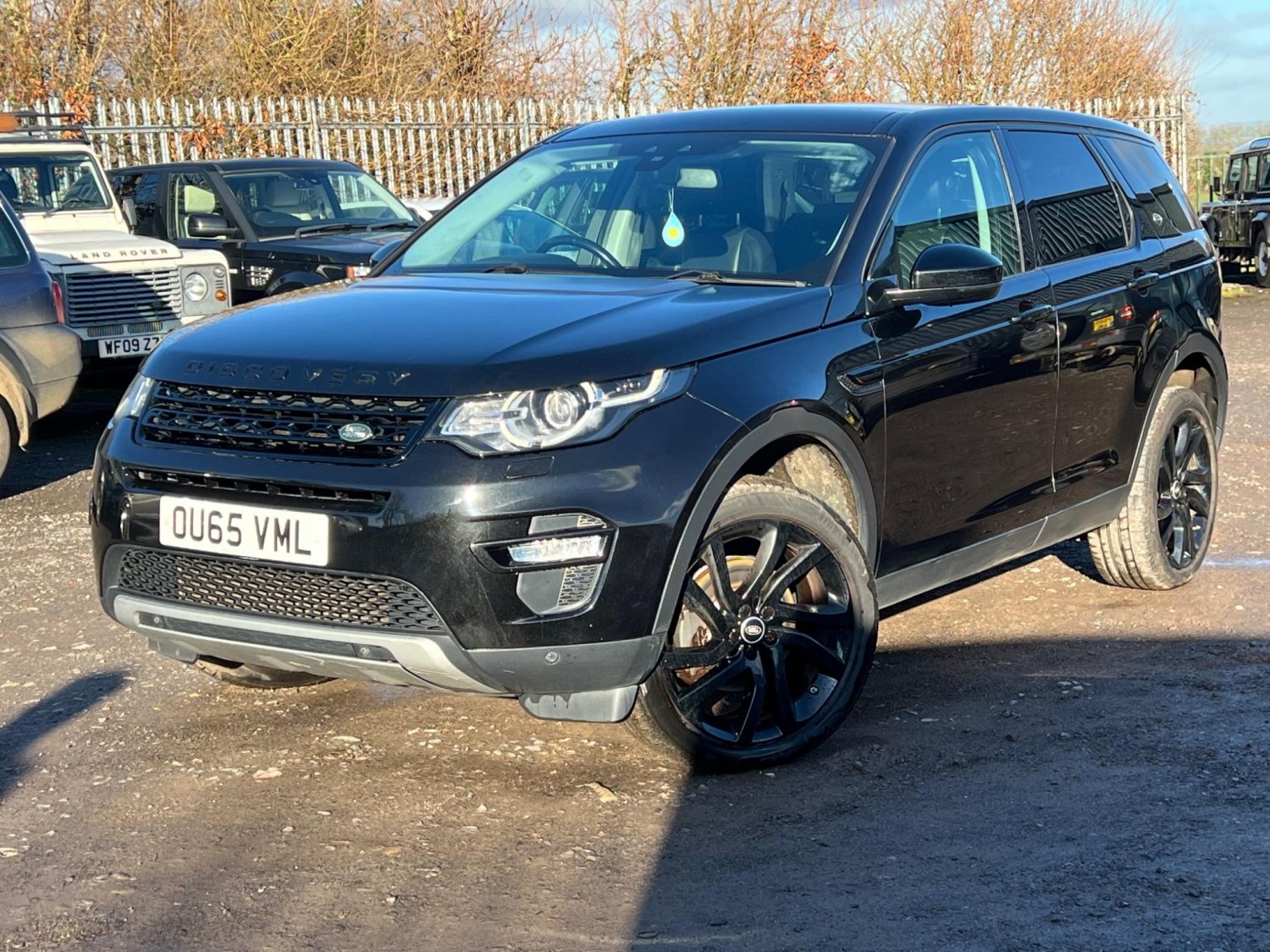 Used LAND ROVER DISCOVERY SPORT 2015 Black in Yeovil, Somerset | Gerald ...