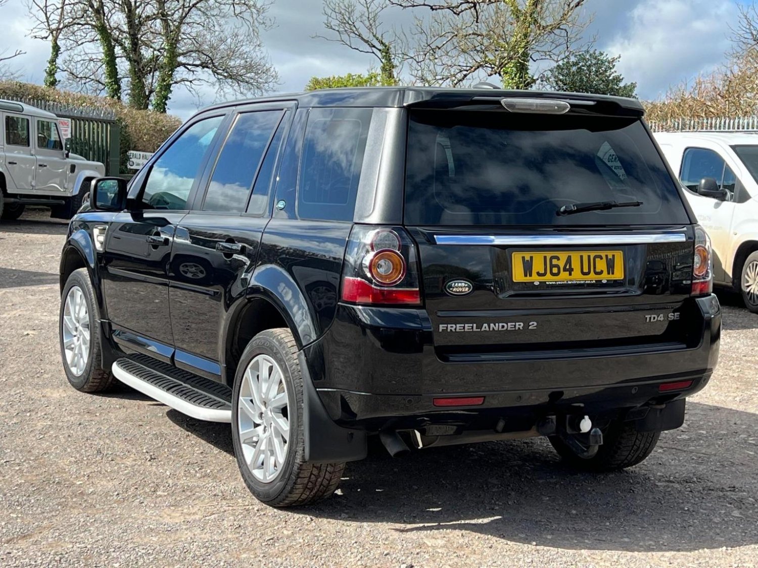 Used LAND ROVER FREELANDER 2 2014 Black in Yeovil, Somerset | Gerald ...