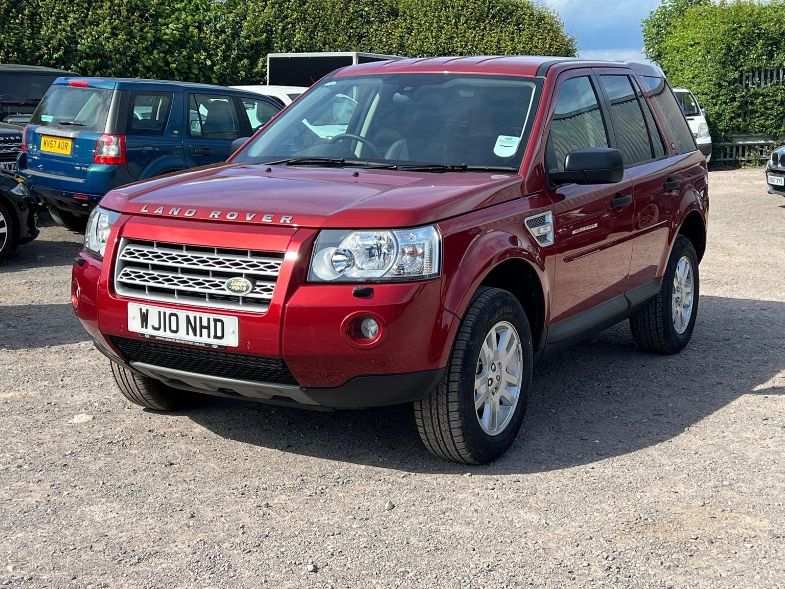 Used LAND ROVER FREELANDER 2 2010 Red for sale - £29995 in Yeovil ...