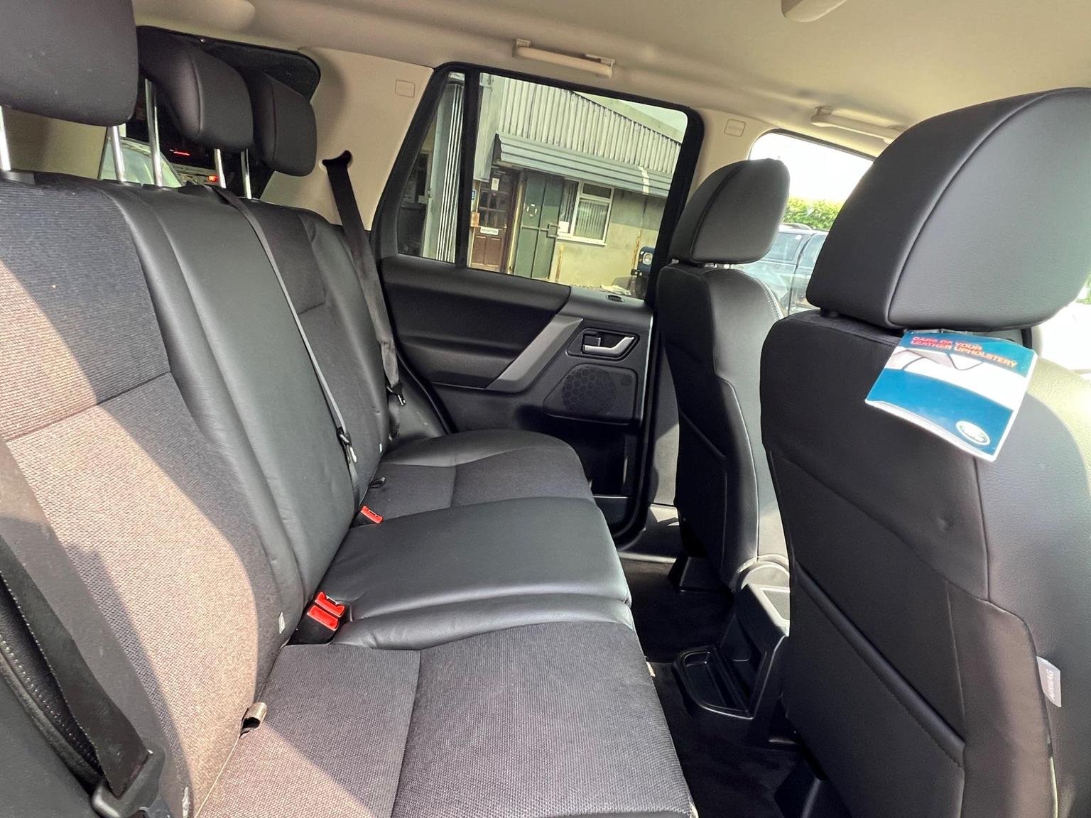 Used LAND ROVER FREELANDER 2 2010 Red for sale - £29995 in Yeovil ...