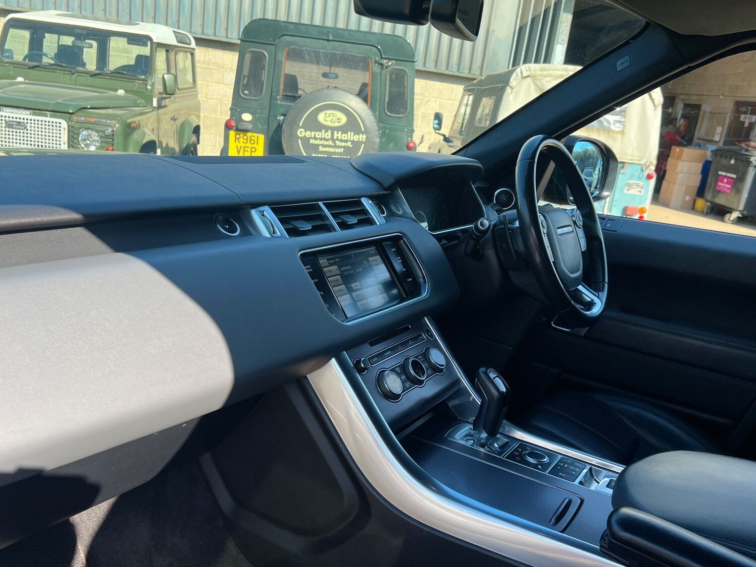 Used LAND ROVER RANGE ROVER SPORT 2014 Black in Yeovil, Somerset ...