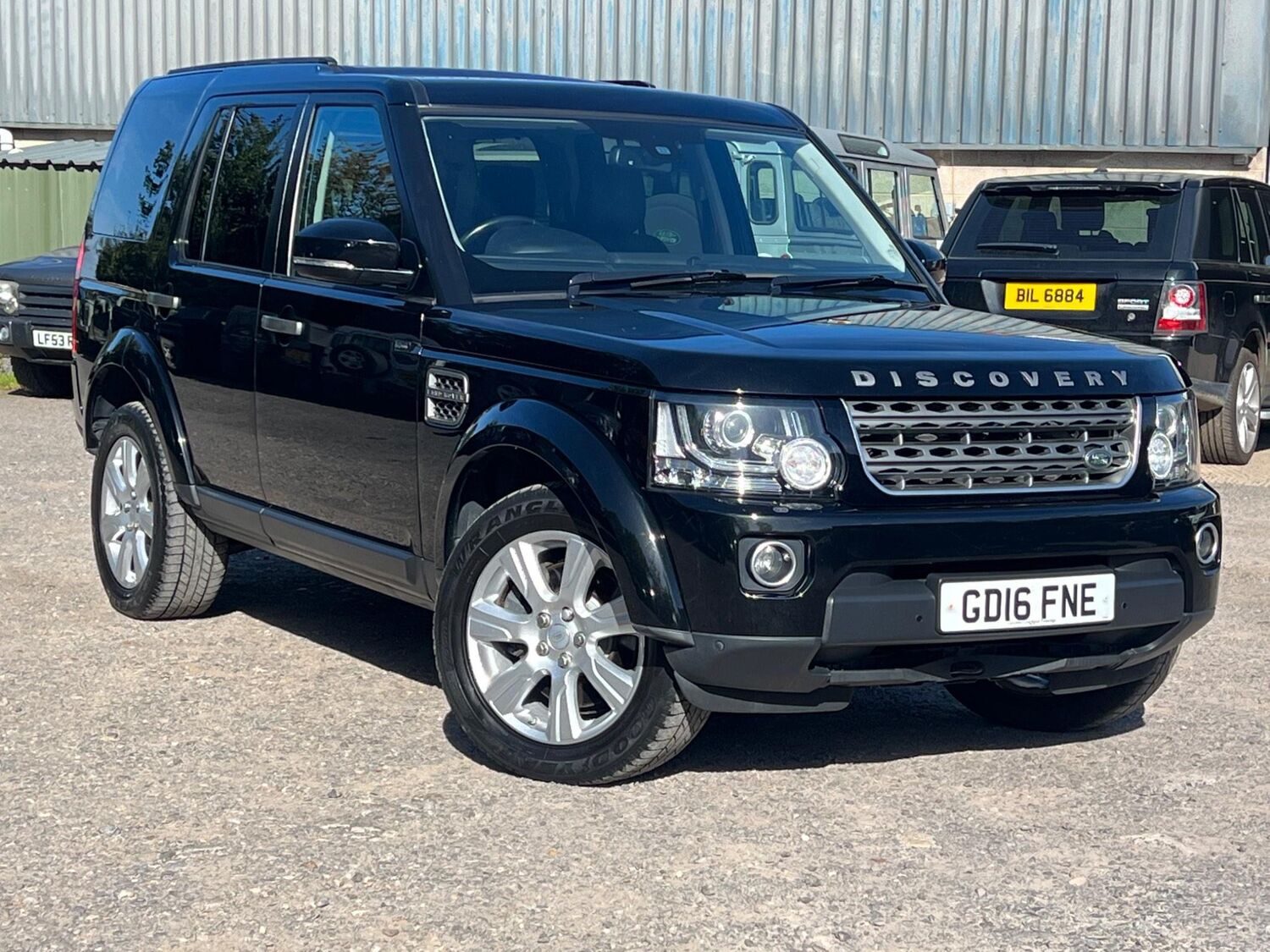SOLD - Used LAND ROVER DISCOVERY 4 2016 Black in Yeovil, Somerset ...