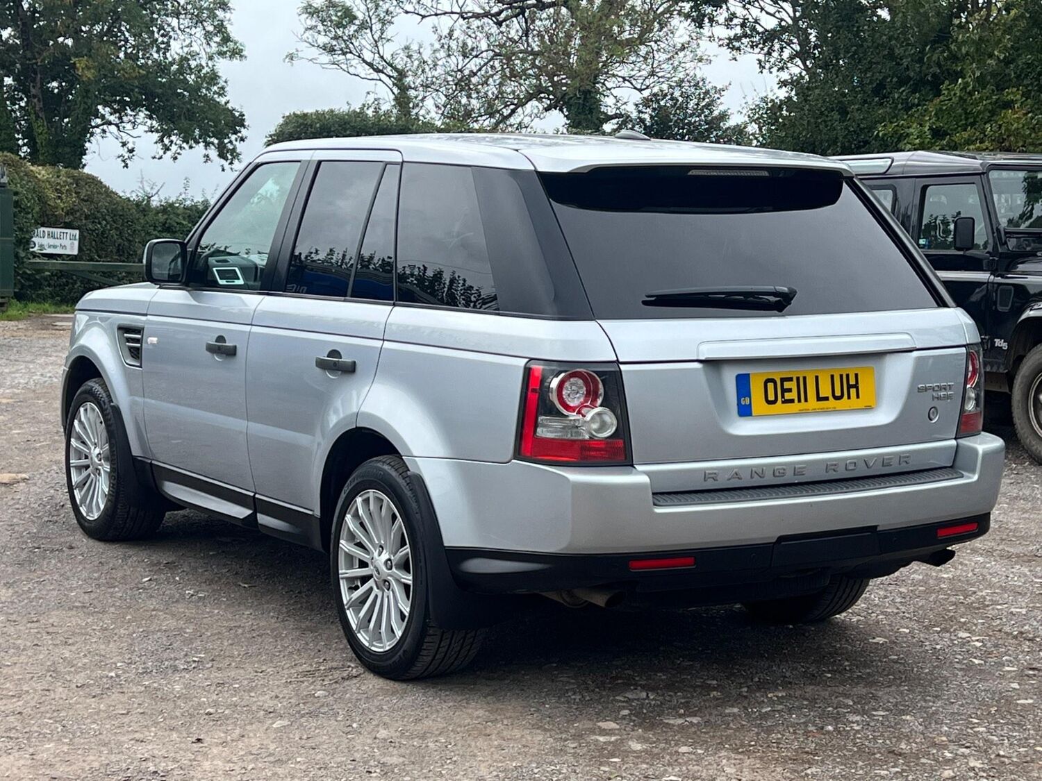 SOLD - Used LAND ROVER RANGE ROVER SPORT 2011 Silver in Yeovil ...